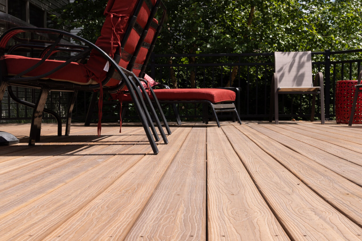 Decks | Swiss Valley Fence